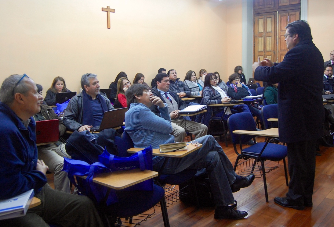 Se inicia curso Acompañamiento para la Mejora Pedagógica CPEIP-Facultad de Educación UC